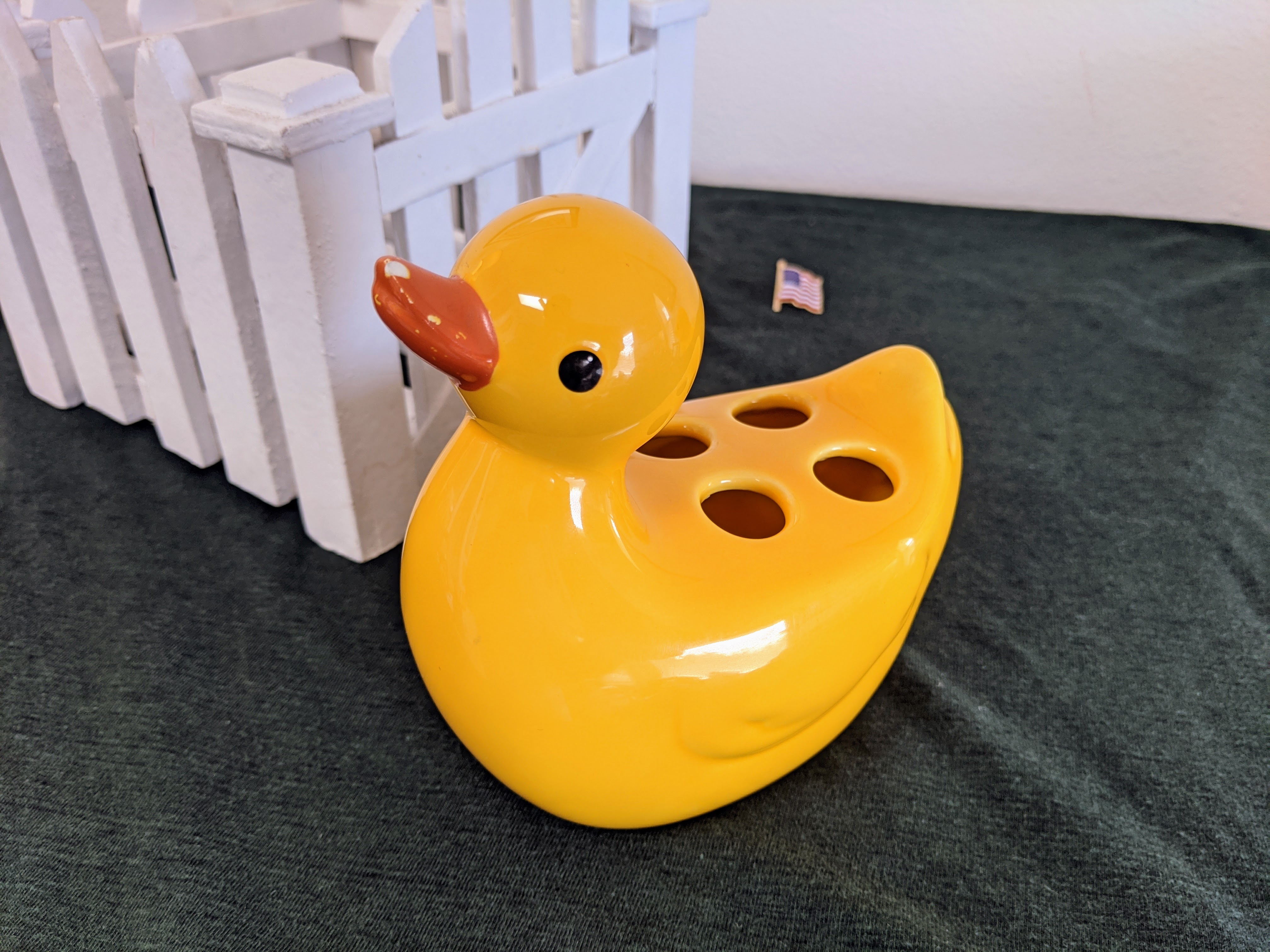 Ceramic Toothbrush Holder Duck – Duck of the Day